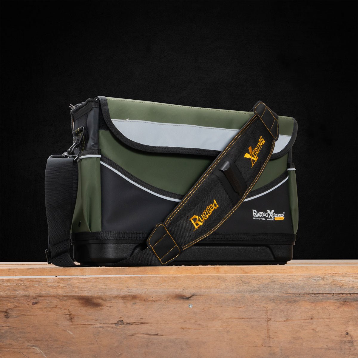 Rugged Xtremes Deluxe Tool Bag PVC | Medium